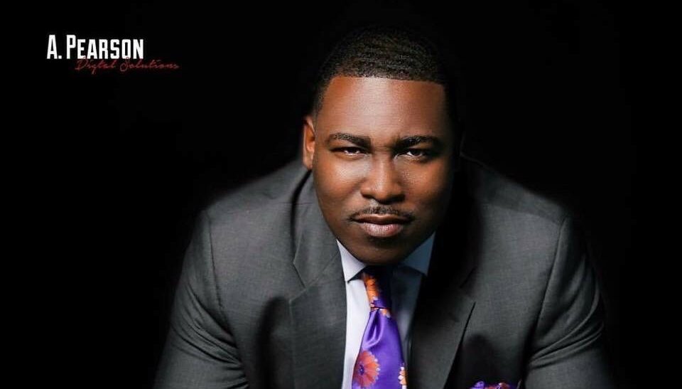 Life & Work with Michael Scruggs – Voyage Memphis Magazine