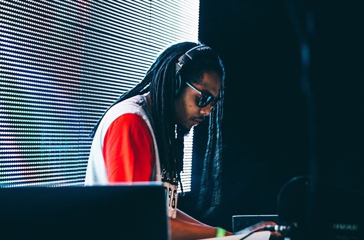 Check Out Kenneth “KillamusiQ” Samuel’s Story – Voyage Memphis Magazine