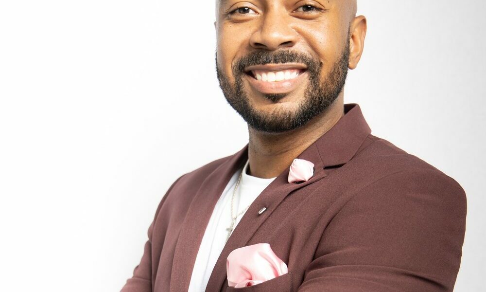 Life & Work with Eric Martin Barnes of Southaven, Mississippi - Voyage ...