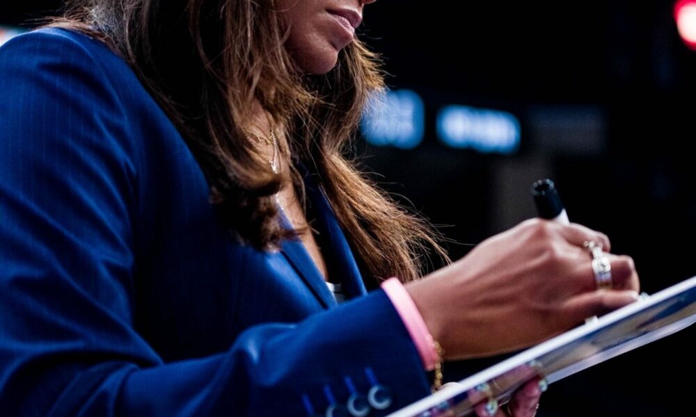 Check Out Alex Simmons’s Story - Voyage Memphis Magazine