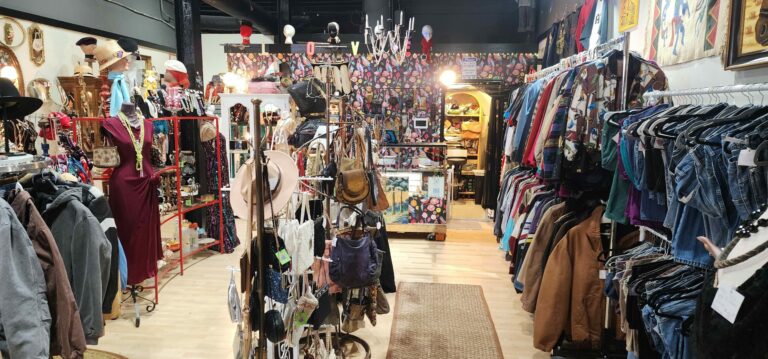 Hidden Gems: Meet Kelly Mullis of Second Kiss Vintage – Voyage Memphis ...